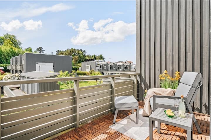 Koselig Leilighet I Fana, Nær Flyplass Og Bybane - Bergen Airport (BGO)