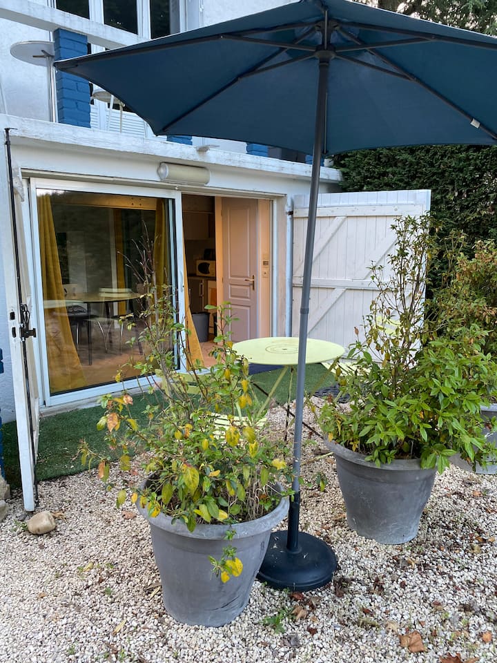 Studio Tout éQuipé Avec Espace Extérieur - Saint-Genis-Laval