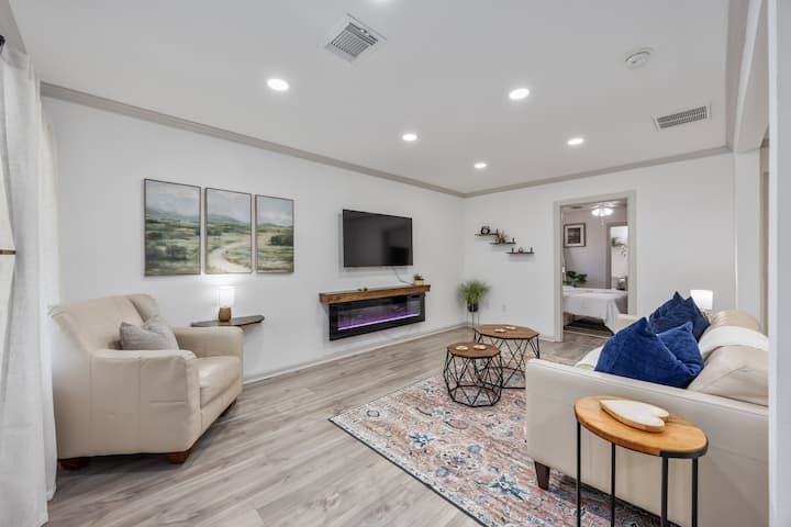 Pecan Place #2 In The East End - South Park - Houston