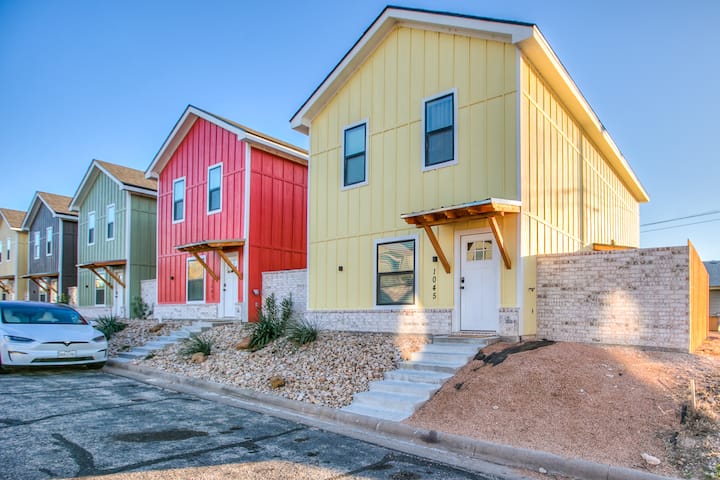 Stay At Sunrise! 3/2.5 - San Angelo, TX