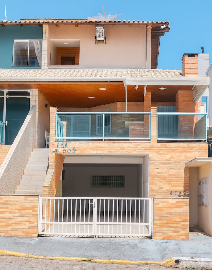 Casa Perto Da Praia De Bombas - Bombinhas