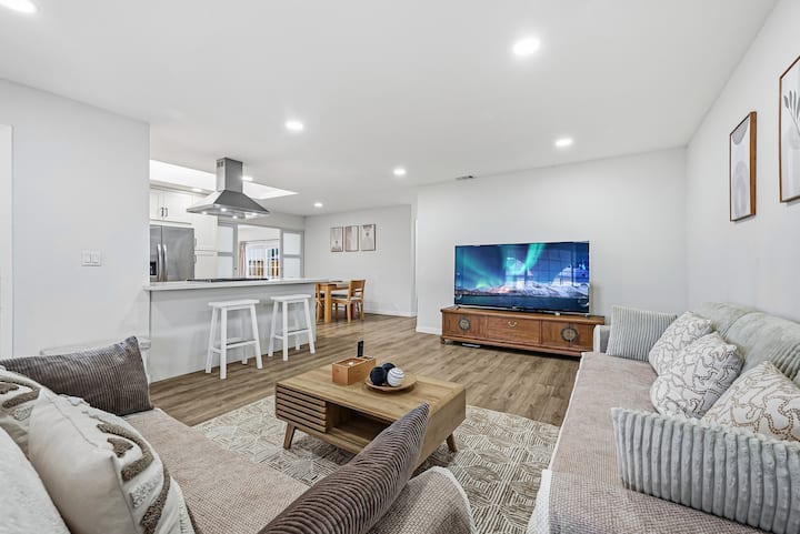 Modern Spacious Home In West San Jose - Campbell, CA