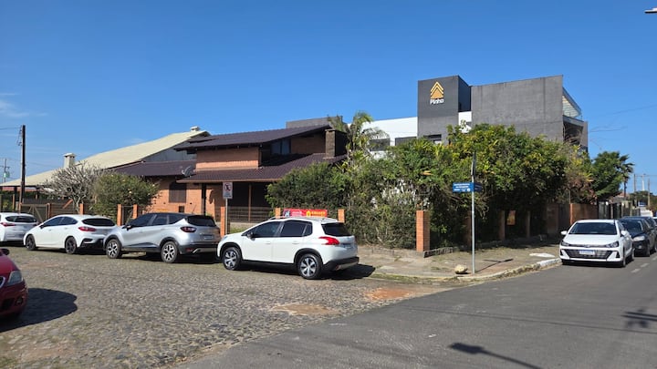 Casa Com 6 Dormitórios Próximo Ao Mar Com Piscina - Torres