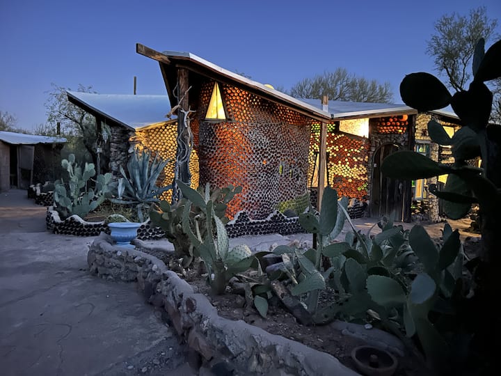 Tucson Bottle House - Guest House *New Listing* - Arizona