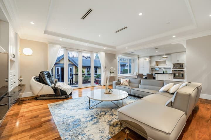 An Amazing Starhouse In Westside Vancouver - Vancouver