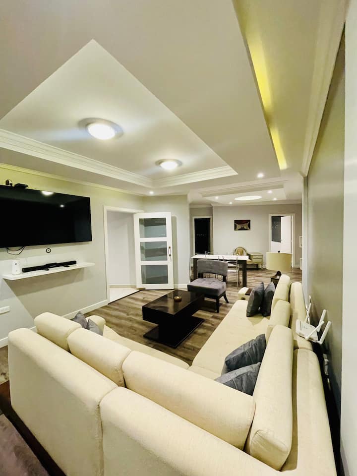 Delux Picasso Moderno Trabajo Familia Seguro - Riobamba