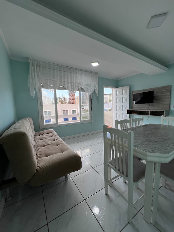 Apto Amplo E Arejado, Localização Privilegiada - Capão da Canoa