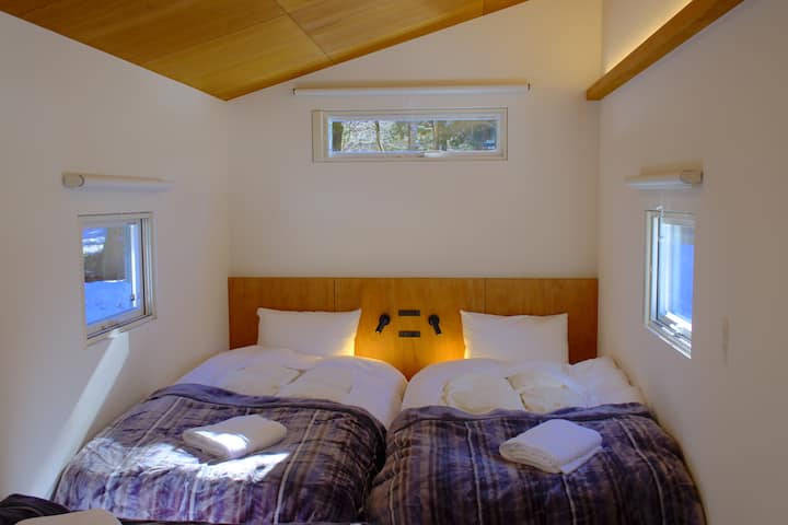 Yukibako-雪箱:神楽スキー場まで徒歩8分/全新築一棟貸切キッチン付き/雪山でのもう一つの家 - Yuzawa