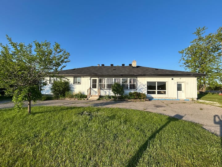 Relax In 5 Cronsberry - Georgina