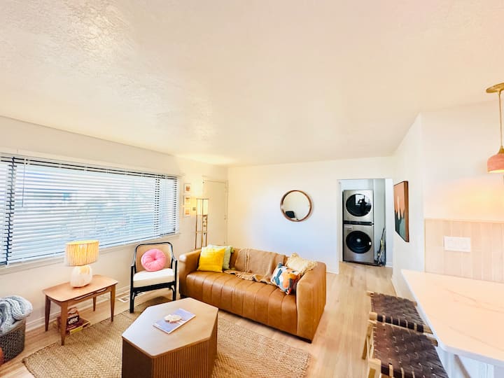 Cozy & Calm Abq High Desert Home - Albuquerque, NM