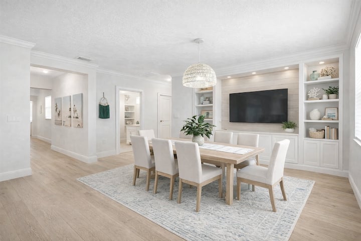 Prime Lake Park 5bd, Near Beach And 5th Ave - Naples, FL