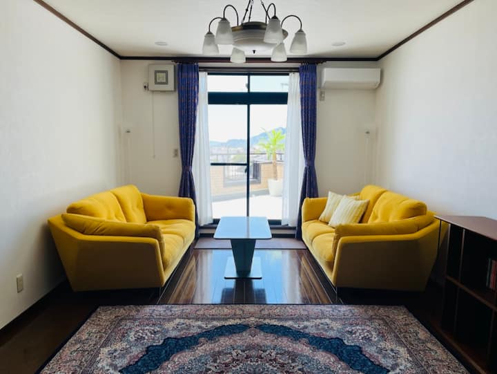 酵素風呂から徒歩10分｜菌とともに暮らす宿｜酵治（こうじ）を体感する酵素ハウス - 