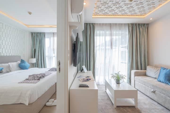 Enjoy View Of Patong Beach With Budget - Patong Beach