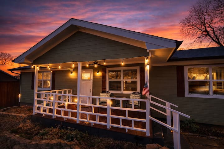 The Lake Haus On Maple - Pottsboro, TX