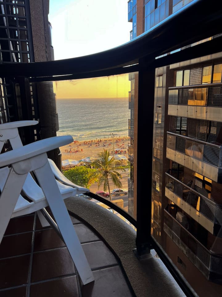 Apê Didi: Em Frente à Praia De Ipanema Com Garagem - Ipanema