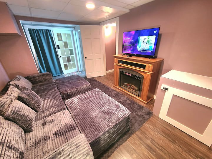 Belle On 4th / Unit A (Rm#3) - Rockford, IL