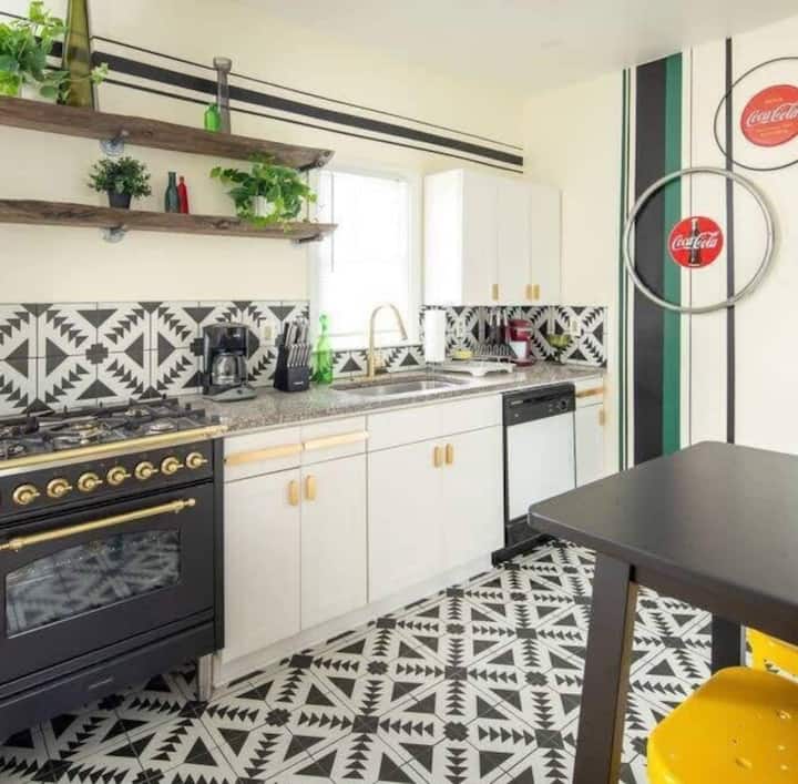 Cabagetown Oasis - Atlanta, GA