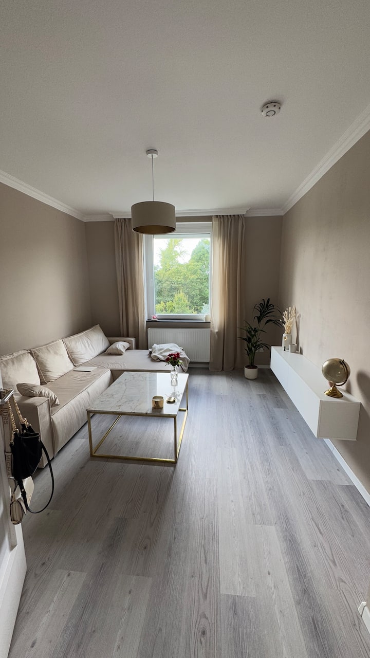 Schöne, Helle Zwei Zimmer In Herrenhausen - Hannover