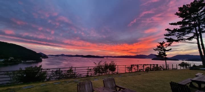 거제노을바다펜션 #거제도에서 가장 아름다운 노을전망#거제,통영시내20분거리#낚시스팟101호 - Geoje-si