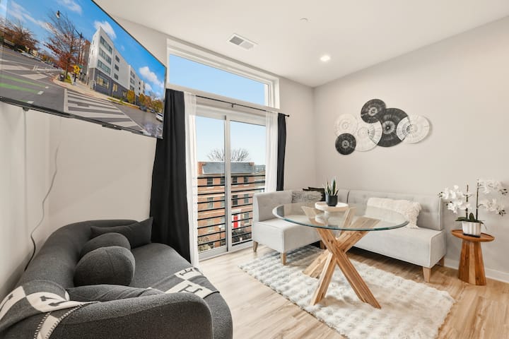 Citizen Luxe 2br | Modern Living | Union Market - Washington, DC