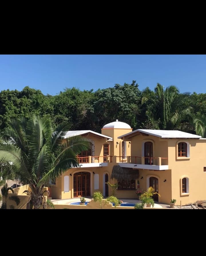 Casa De León - Chacala