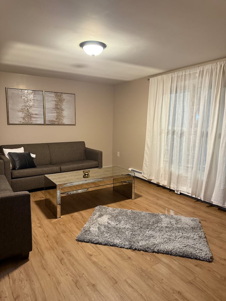 3 Br Comfortableyale-area Apartment-munson Street - New Haven, CT