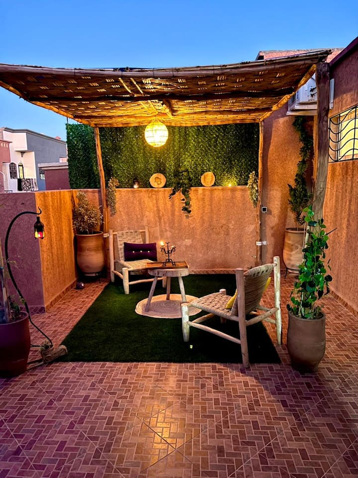 Adomar: Lighted Terrace Retreat |
2br Comfort - Marrakech