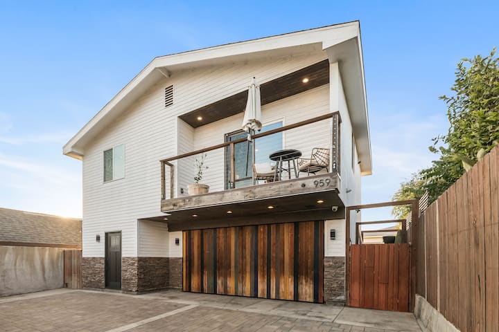 Casa Zenia / La - Vernon, CA