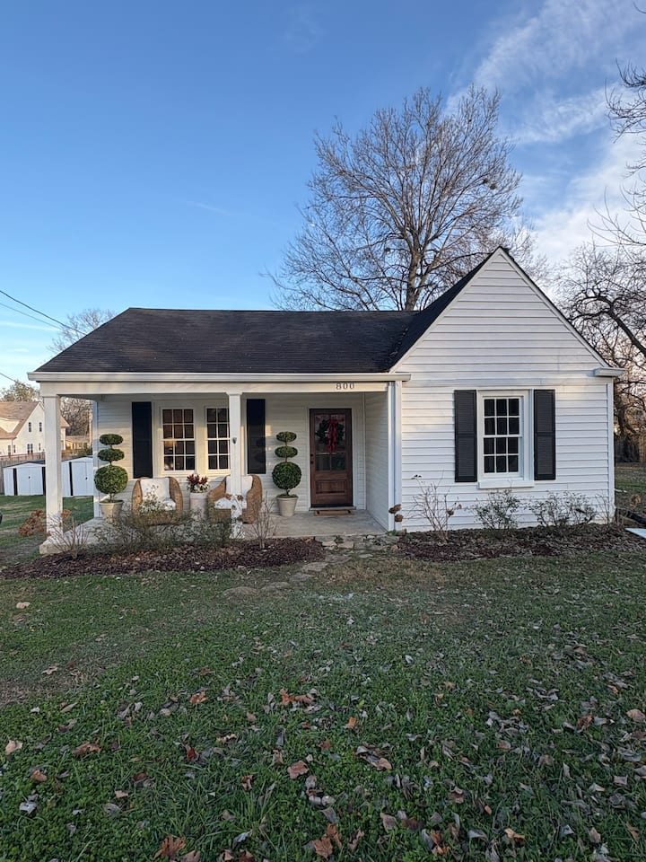 Mini-lux / Exec Mid-term Rental- Walk To Downtown - Franklin, TN