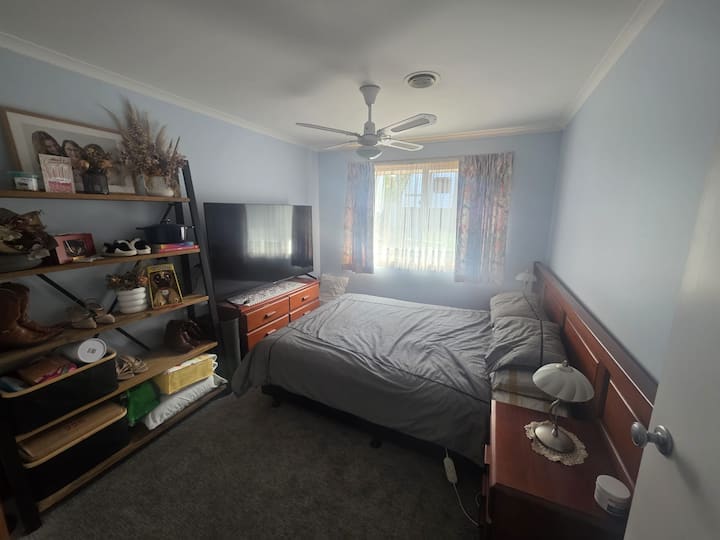 Bed In Berwick - Clyde North