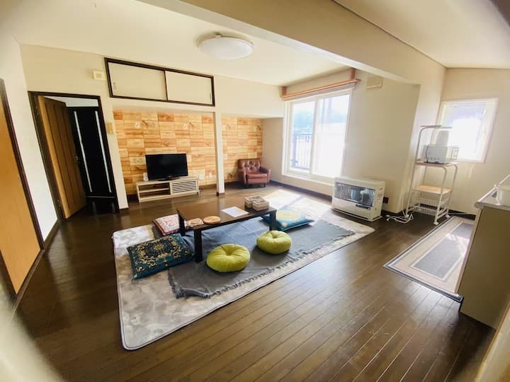 【スキー拠点】一棟貸切110㎡|リビング2つ|富良野15分 - 富良野市