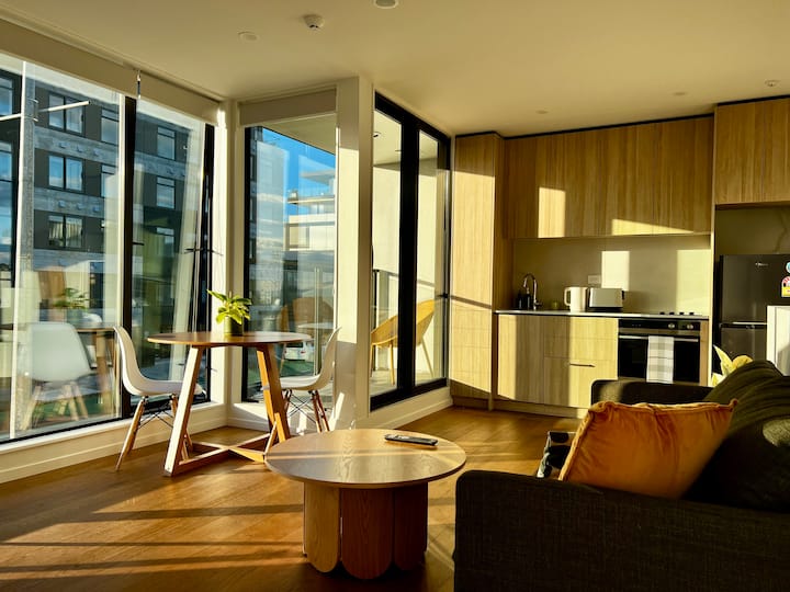 Sunny Apartment Close To Everything - Auckland