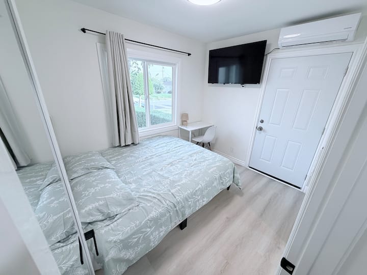 Warm & Cozy Private Room | Walk To City Of Hope - Monrovia, CA