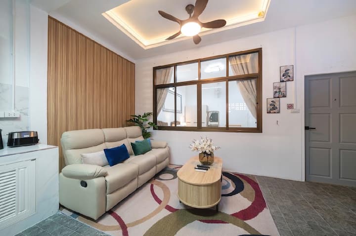 3 Br Patong Bangla Beach Walk House - Patong Beach