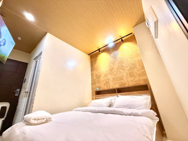 Brand New Boutique Hotel In Taytay Rizal — #202 - Taytay