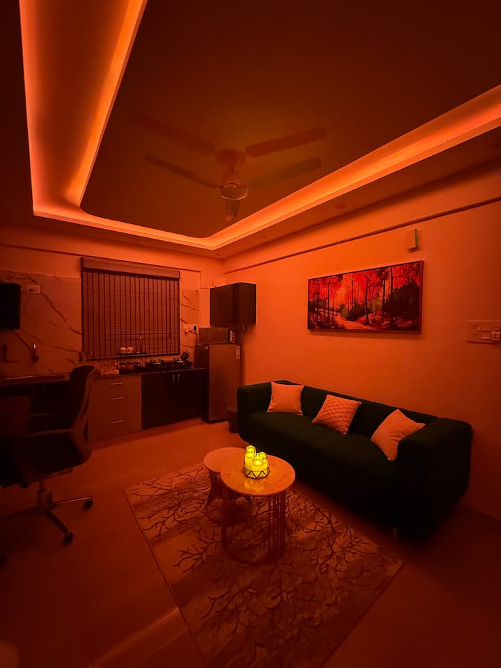 The Golden Hour Home - Stylish 1bhk W/balcony - Bengaluru