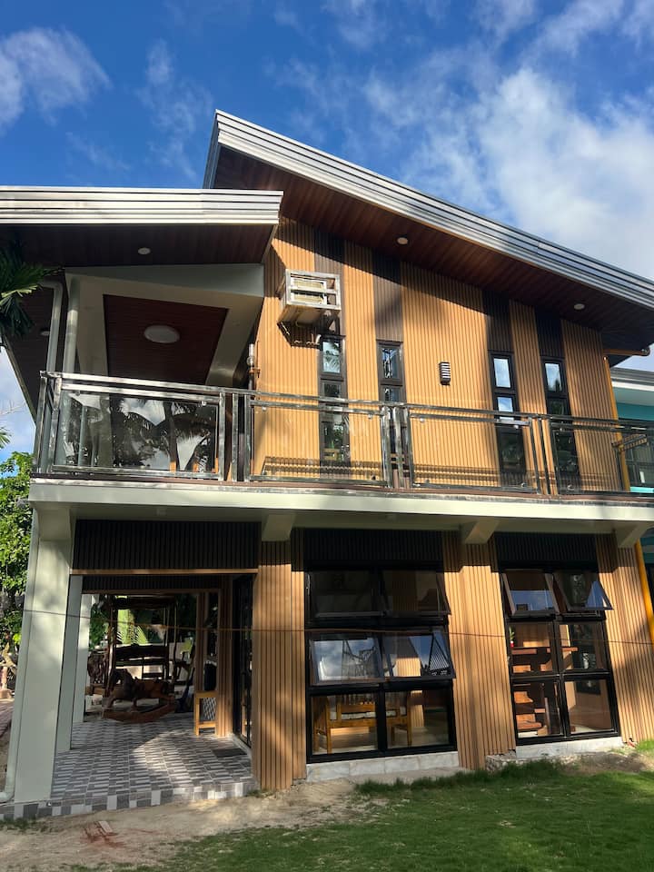 Gavin’s Nest - Romblon