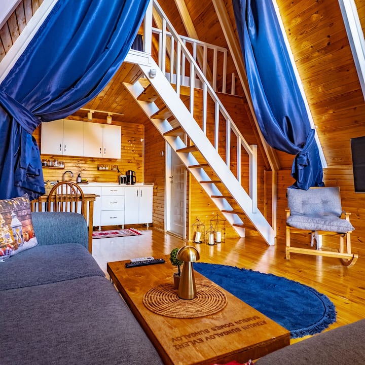 Atakum Jakuzili Havuzlu Bungalov - Atakum