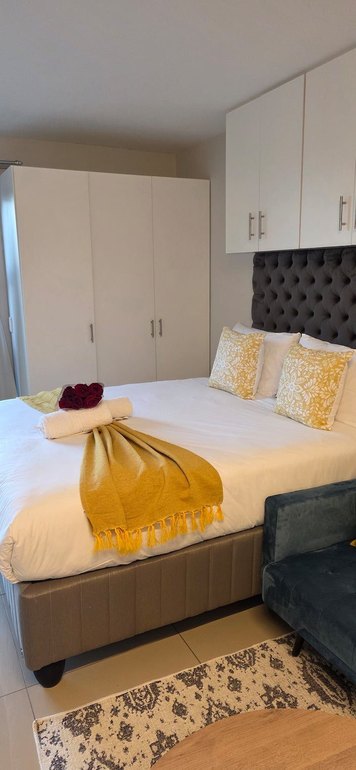 The Millennial Cosy - Umhlanga