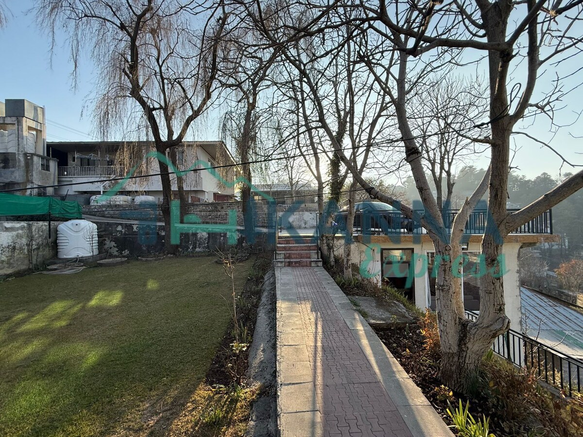 Pindi Point Suite + Lounge + Parking - Houses for Rent in Murree ...