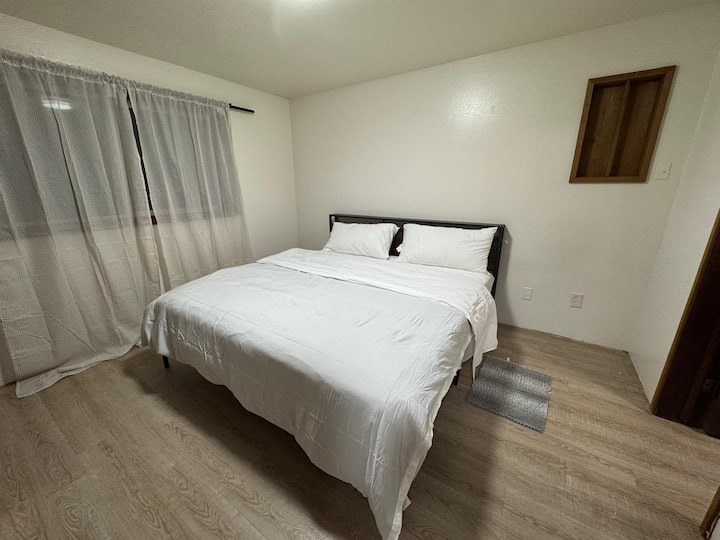 2 Bedrooms Home - Redmond, WA