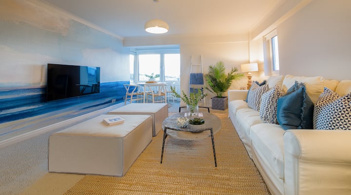 Free Parking! Sea Views Central Designer Apartment - Brighton