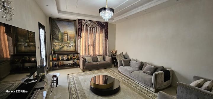 5 Bedroom Villa For Rent - Ajman