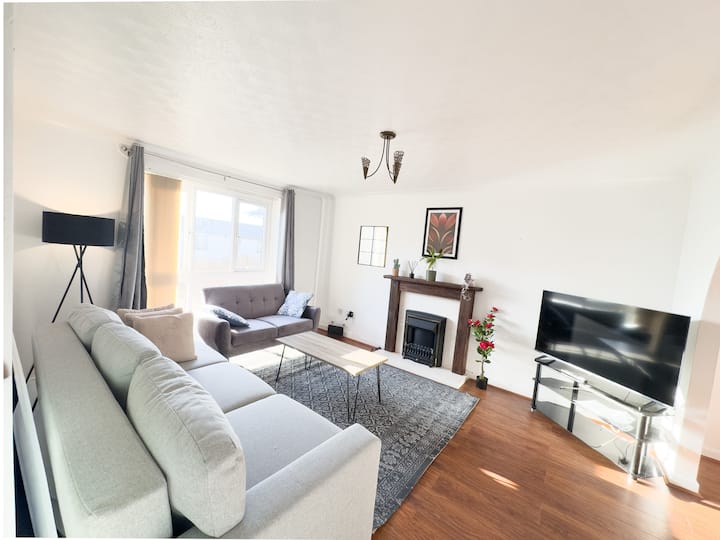 Spacious Newport Home Near Icc & Local Attractions - Newport