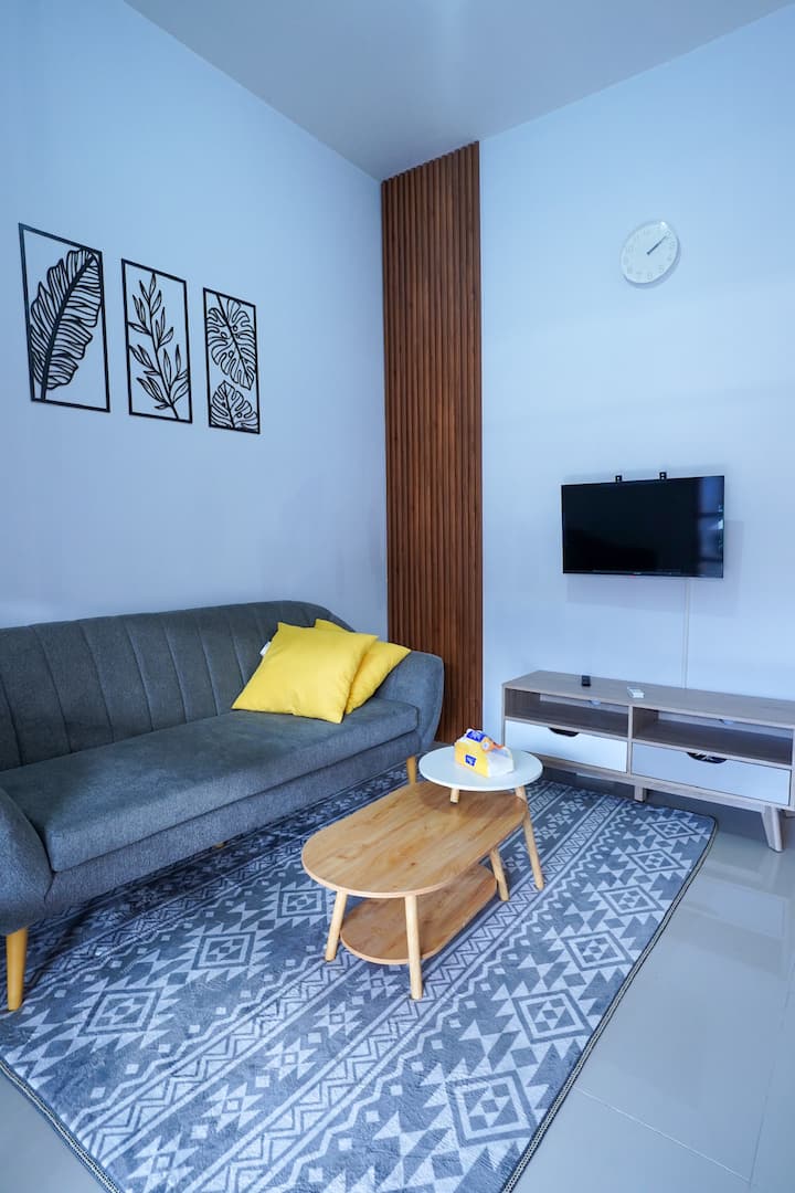 Lumi Coastal Stay - Luna - Pangandaran