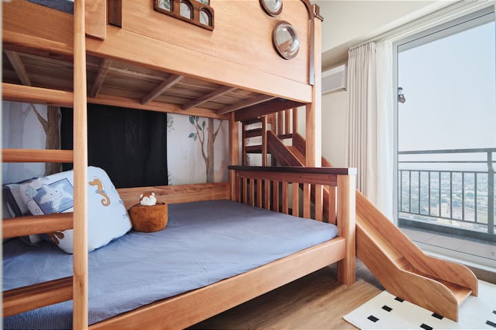 Near Bgc W/ 2 Balconies, Slide Bed For Fam Kids - Pasig