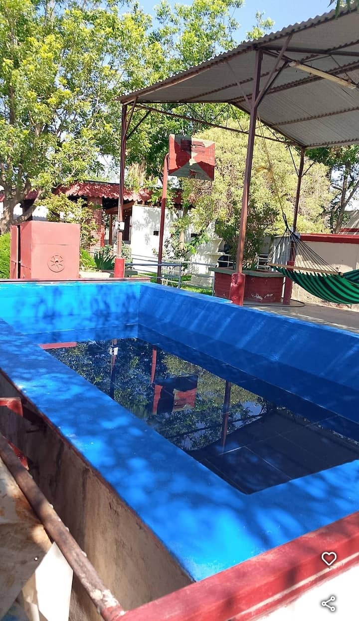 Quinta Privada Los Rosales
Jardín Y Albercas - Chihuahua