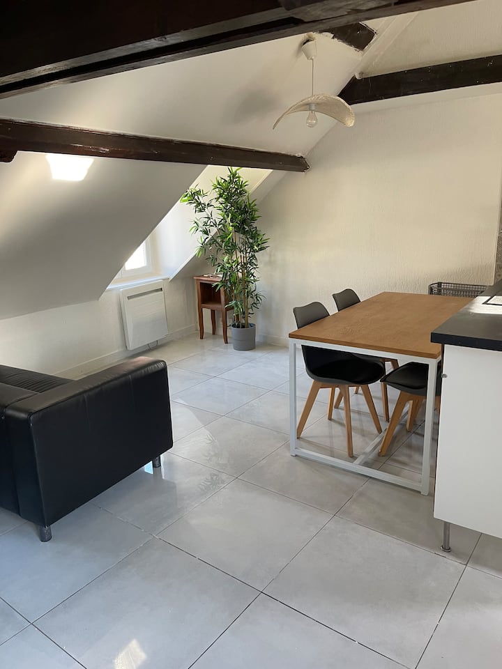 F2 Lumineux Au Dernier éTage - Calme Et Commodités - Meulan-en-Yvelines