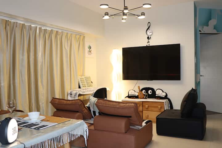 Bgc Fam Music-theme 2br/ Jbl, Karaoke, Sliding Bed - Pasig