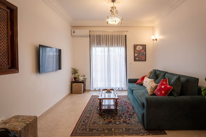 Downtown Casablanca · Terrace Bbq · Tram - Casablanca, Maroc